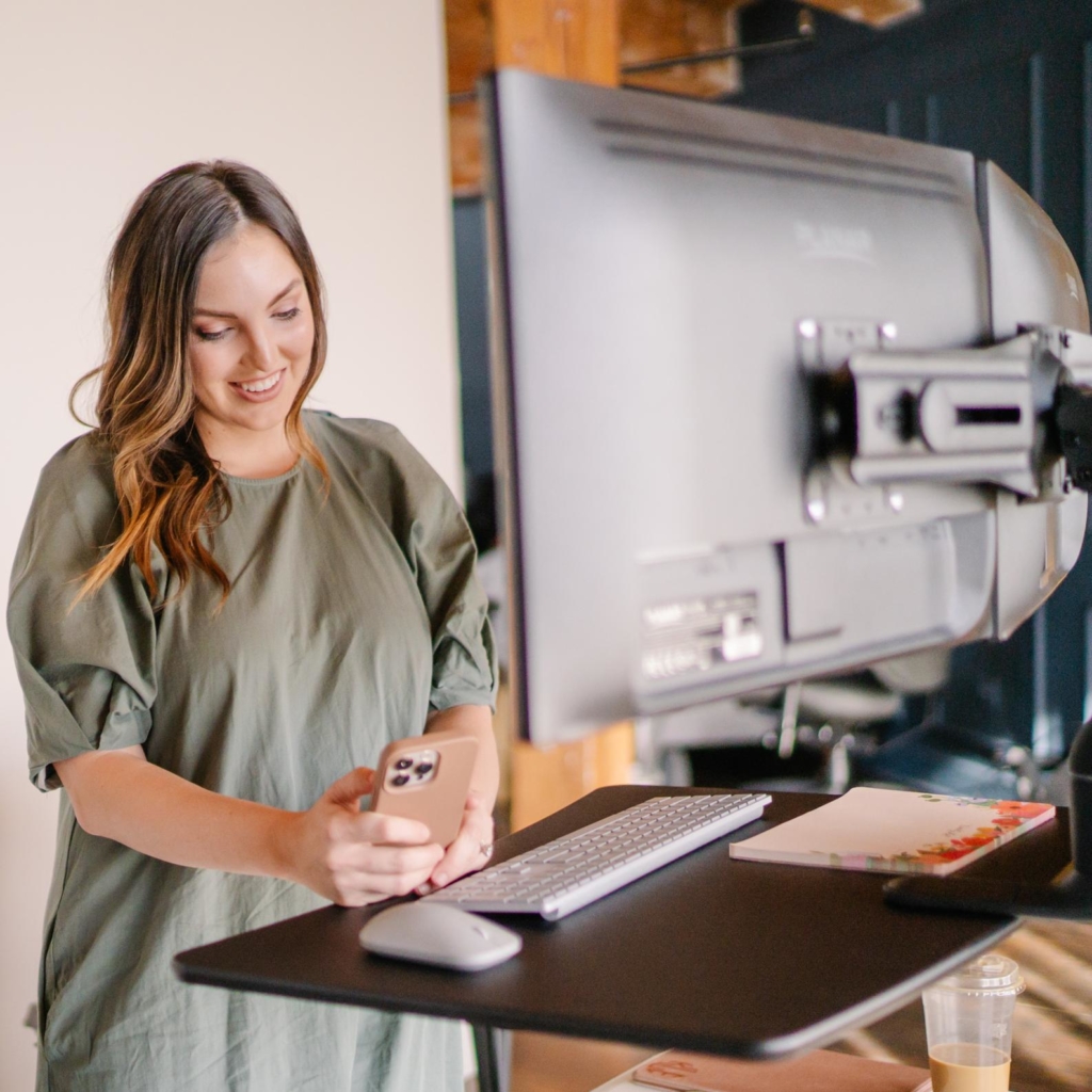 The Benefits of Choosing an Ergonomic Keyboard Setup - BodyBilt