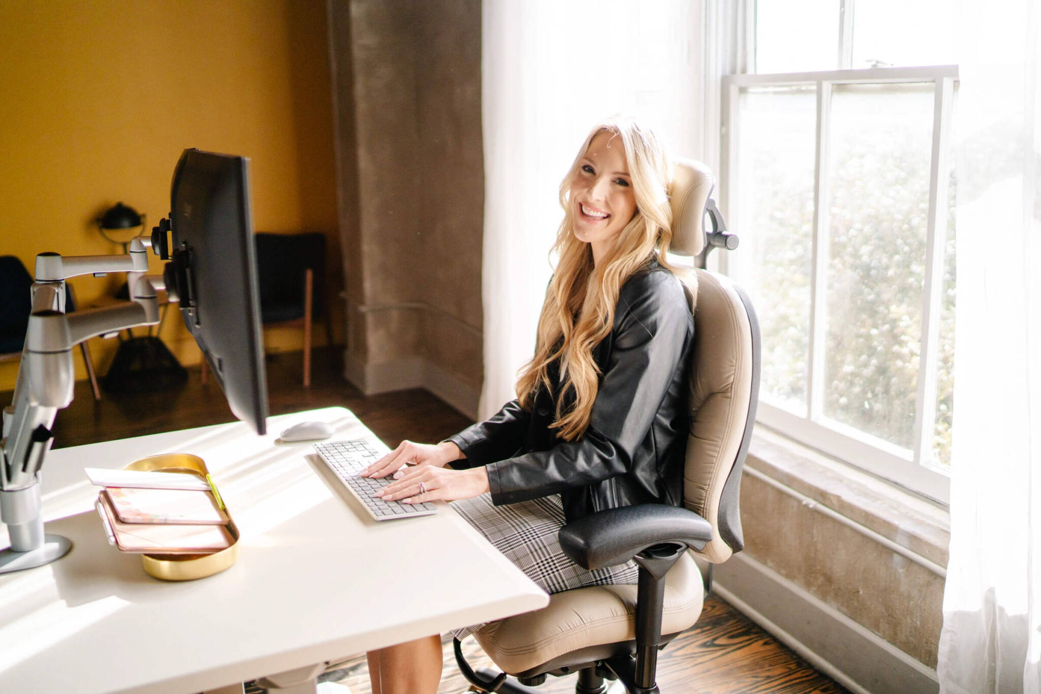 ErgoGenesis Announces Next Generation of 24-7 BodyBilt Chairs - BodyBilt